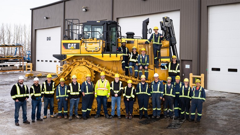 How Finning rebuilds Cat D11 dozers